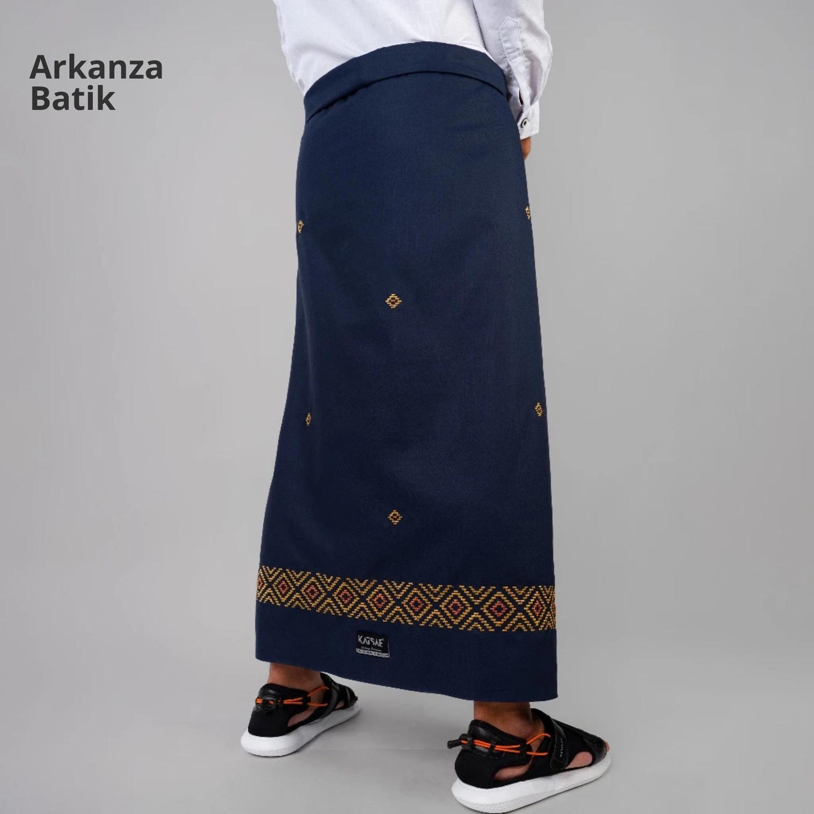 Luxury Men's Muslim Batik Sarong Made From Premium Thobe Fabric for ...