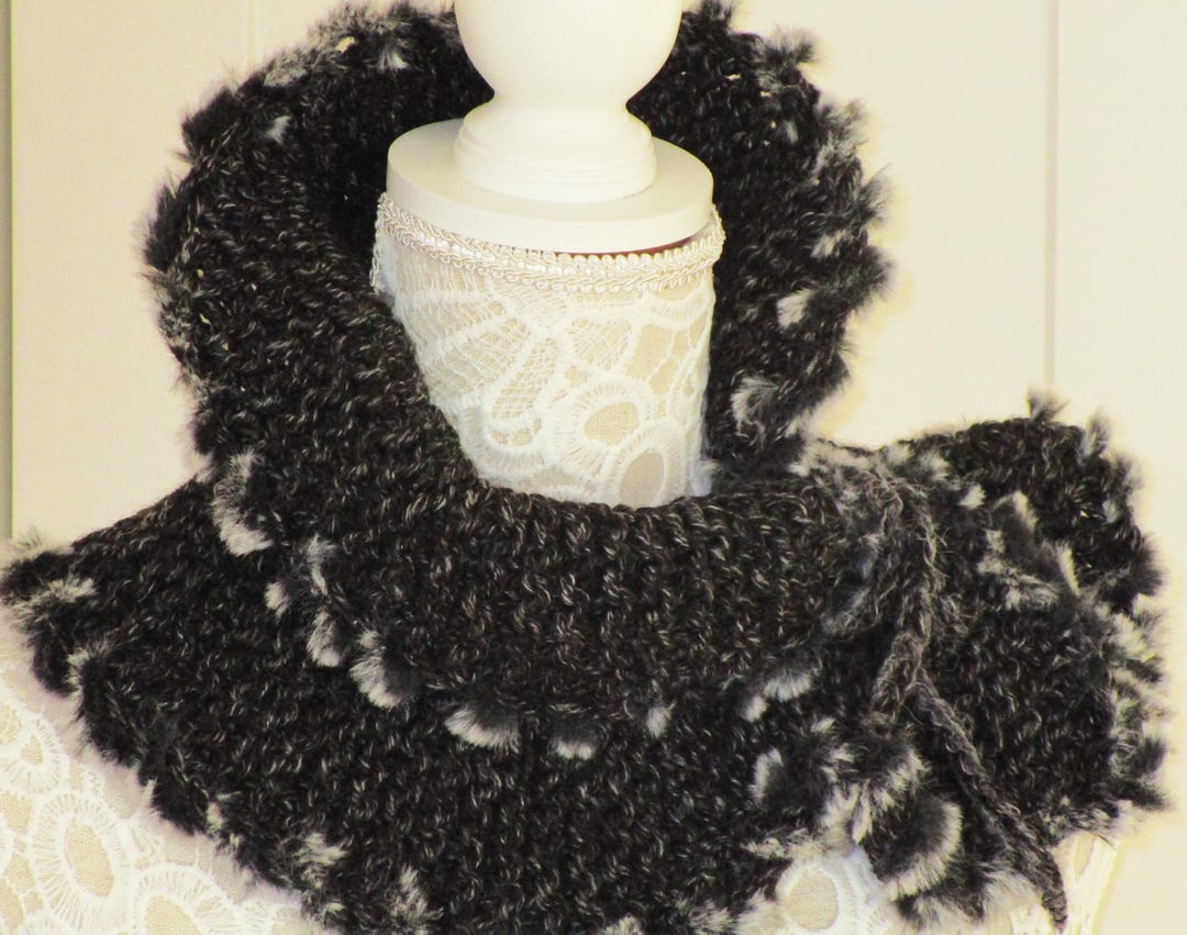 Hand Knitted Scarf Collar Necklet Neck Warmer Wrap Cowl 25% Wool/ Faux ...