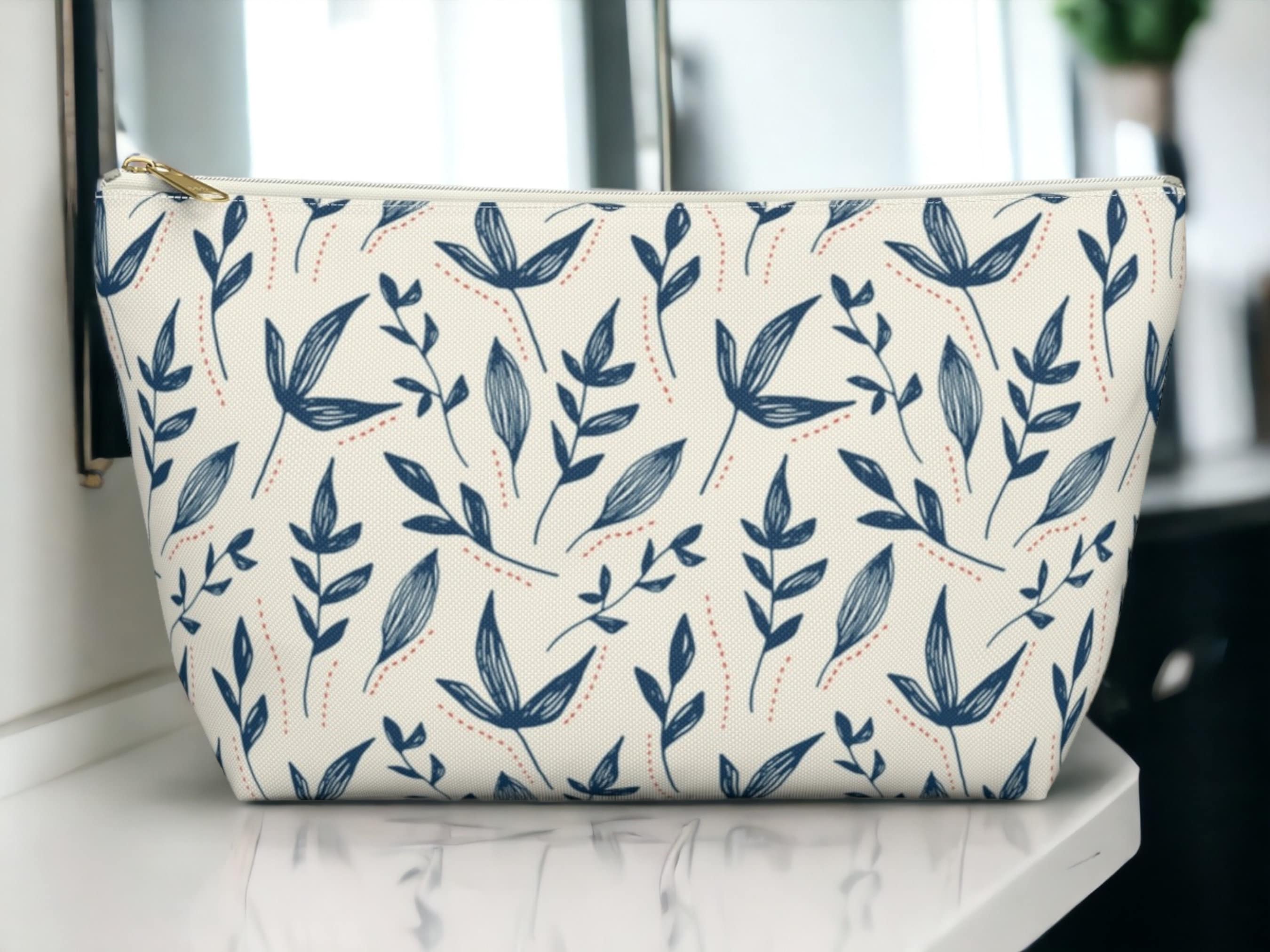 Floral Makeup Bag Pattern, Cute Cosmetic Bag for Purse, Lipstick Case ...