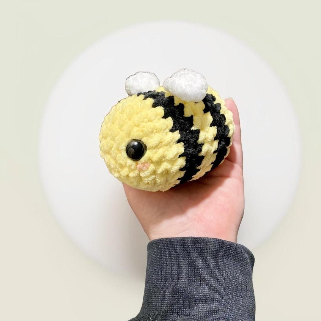 Bumble Bee Crochet Pattern PDF Amigurumi Pattern, Animals, Chunky Yarn ...