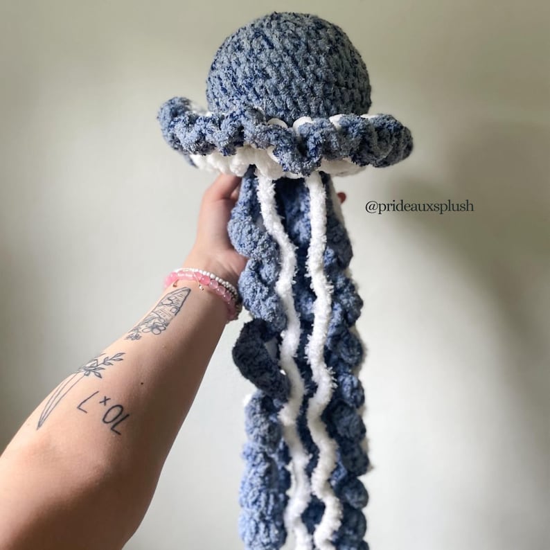 Whimsical Jellyfish Crochet Pattern PDF - Realistic, Sea Creatures ...