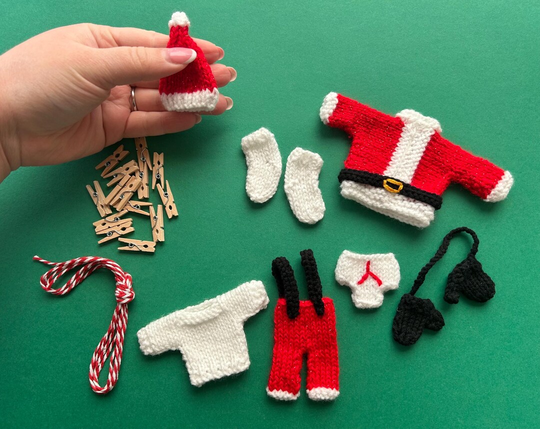 Christmas Santa Washing Line, Cute Decoration of Santa’s Laundry After ...