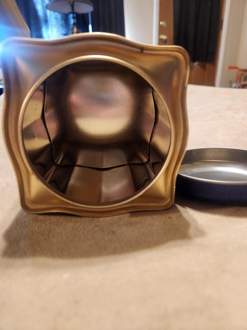 1995 Bristolware Coats and Clark Spool Cotton Thread, Metal Storage Tin ...