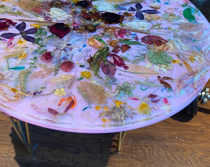 Flower and Snake Shed Art/ Resin Table With Preserved Dried Flowers ...