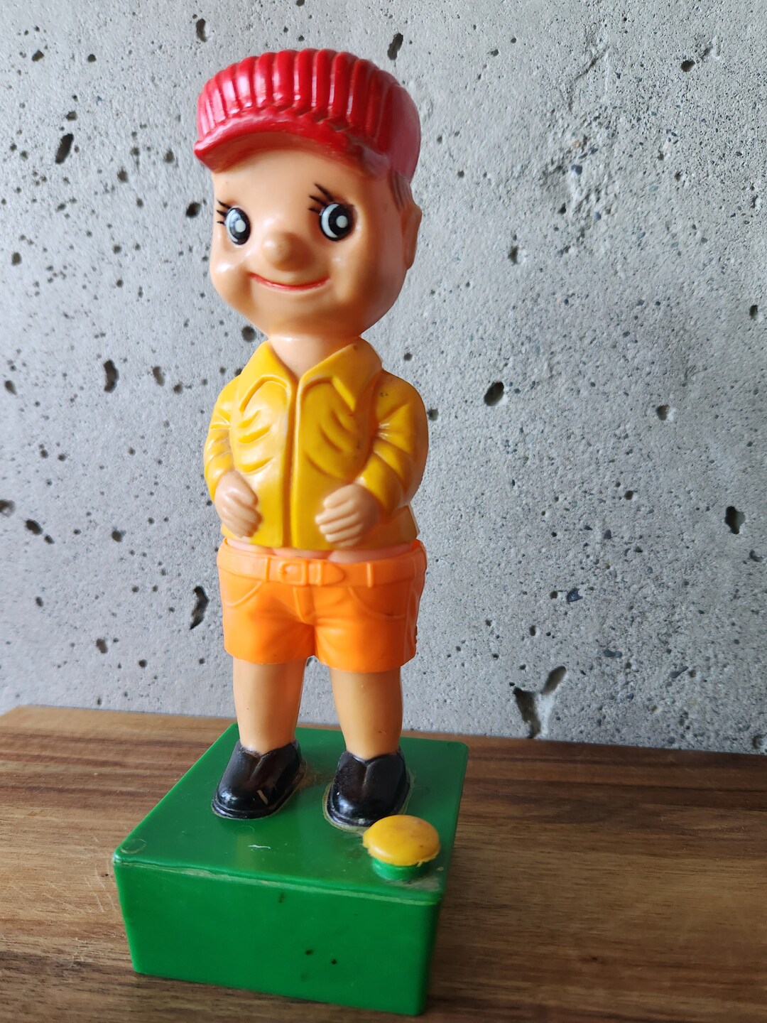 Vintage Weepy Wee Wee Toy-circa 1970-gag Gift-mcm Retro Toy-squirts ...