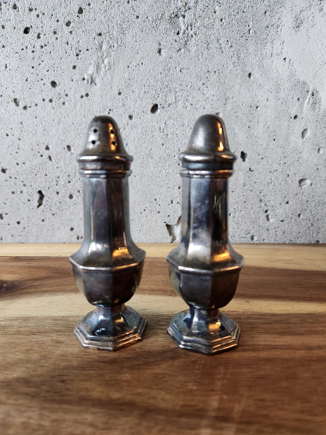 Vintage Coronet Plate Salt & Pepper Shakers-vintage Tableware-e.p Lead ...