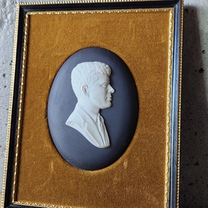 Vintage Wedgwood Black Jasperware Medallion Plaque of John F Kennedy ...