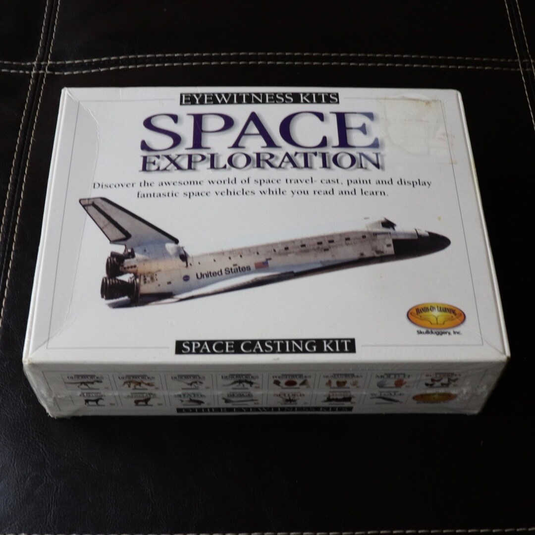 Vintage Space Exploration Space Shuttle, Command Module, Saturn & V ...