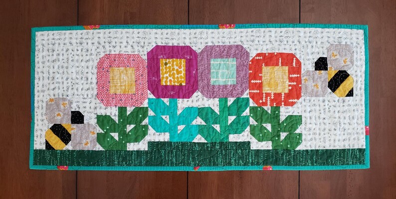 Zinnia Flowers & Bumble Bees Quilted Table Runner - Handmade Flower Garden Patchwork Table ...