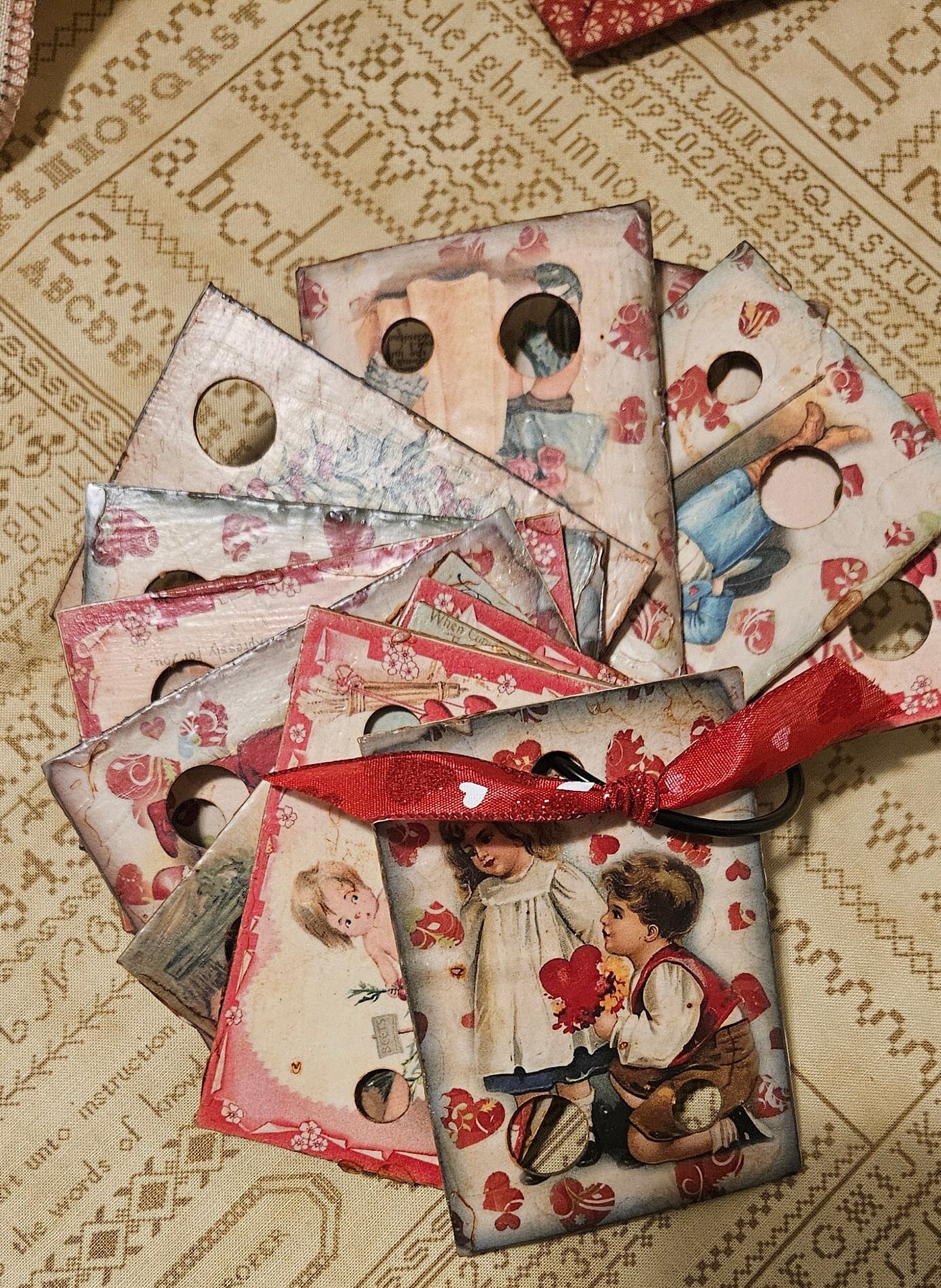 Valentine Floss Drops, Thread Holders, Vintage Valentine Floss Drops ...