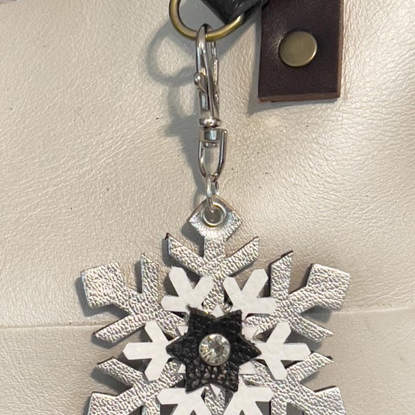 Snowflake Keychain - Etsy