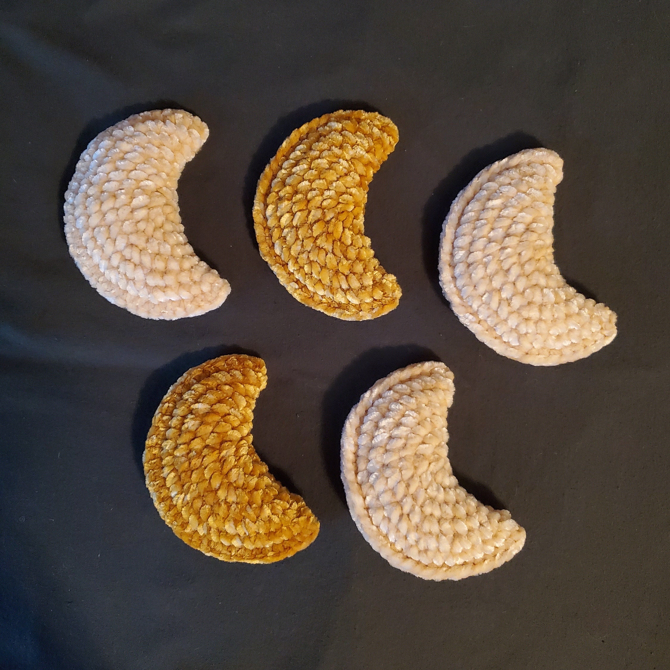 Crochet Velvet Crescent Moon Plushie L Mini Moon L Boho L Fall - Etsy