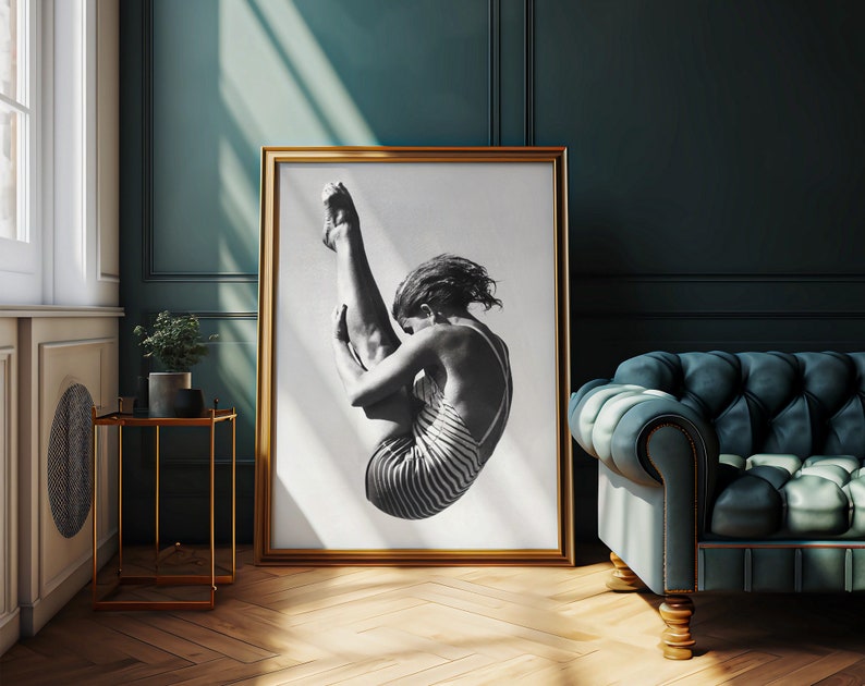Vintage Woman Diving Poster, Vintage Wall Art, Art Decor, Trendy Prints ...