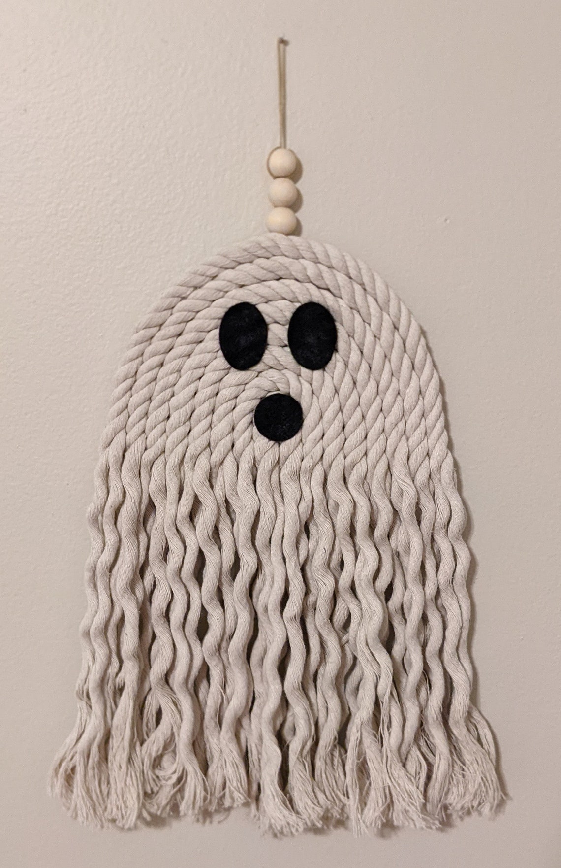 Macrame Ghost Halloween Hanger - Etsy