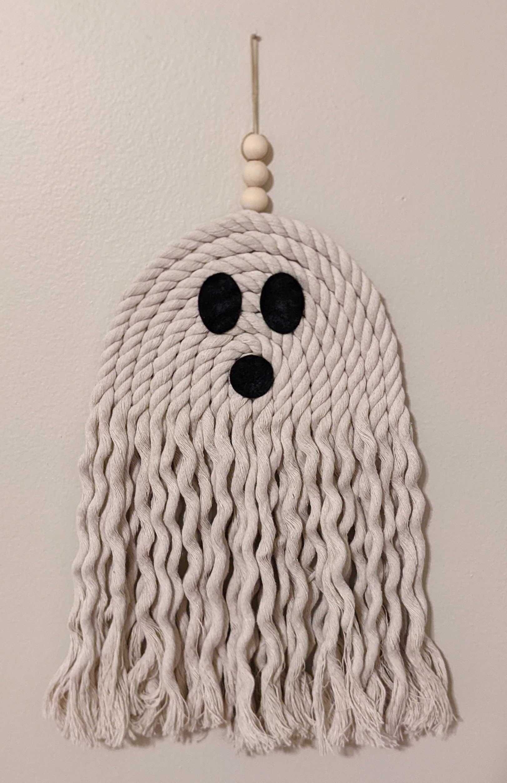 Macrame Ghost Halloween Hanger - Etsy