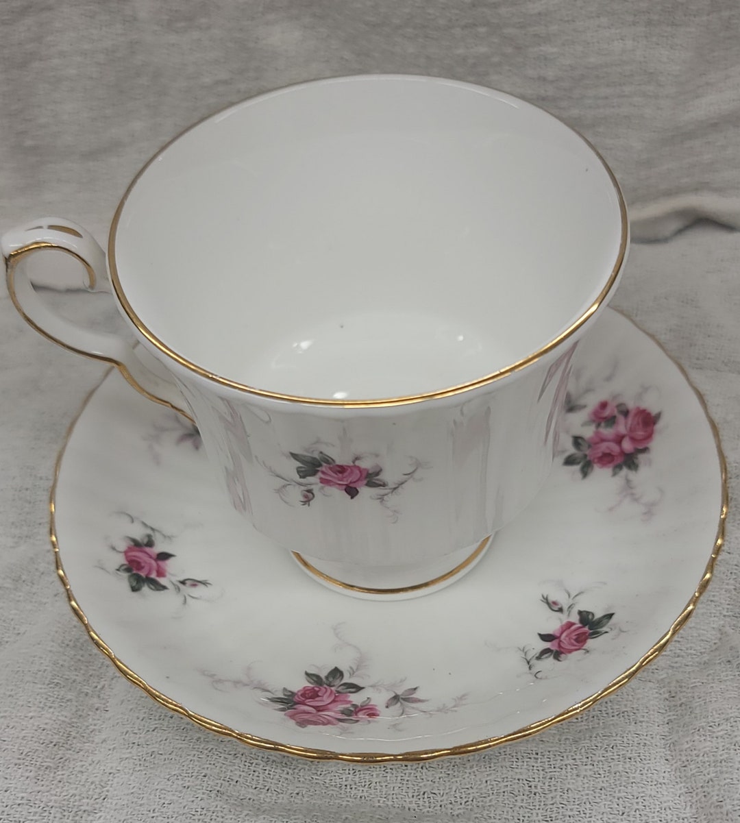 Footed Cup and Saucer Set - Etsy