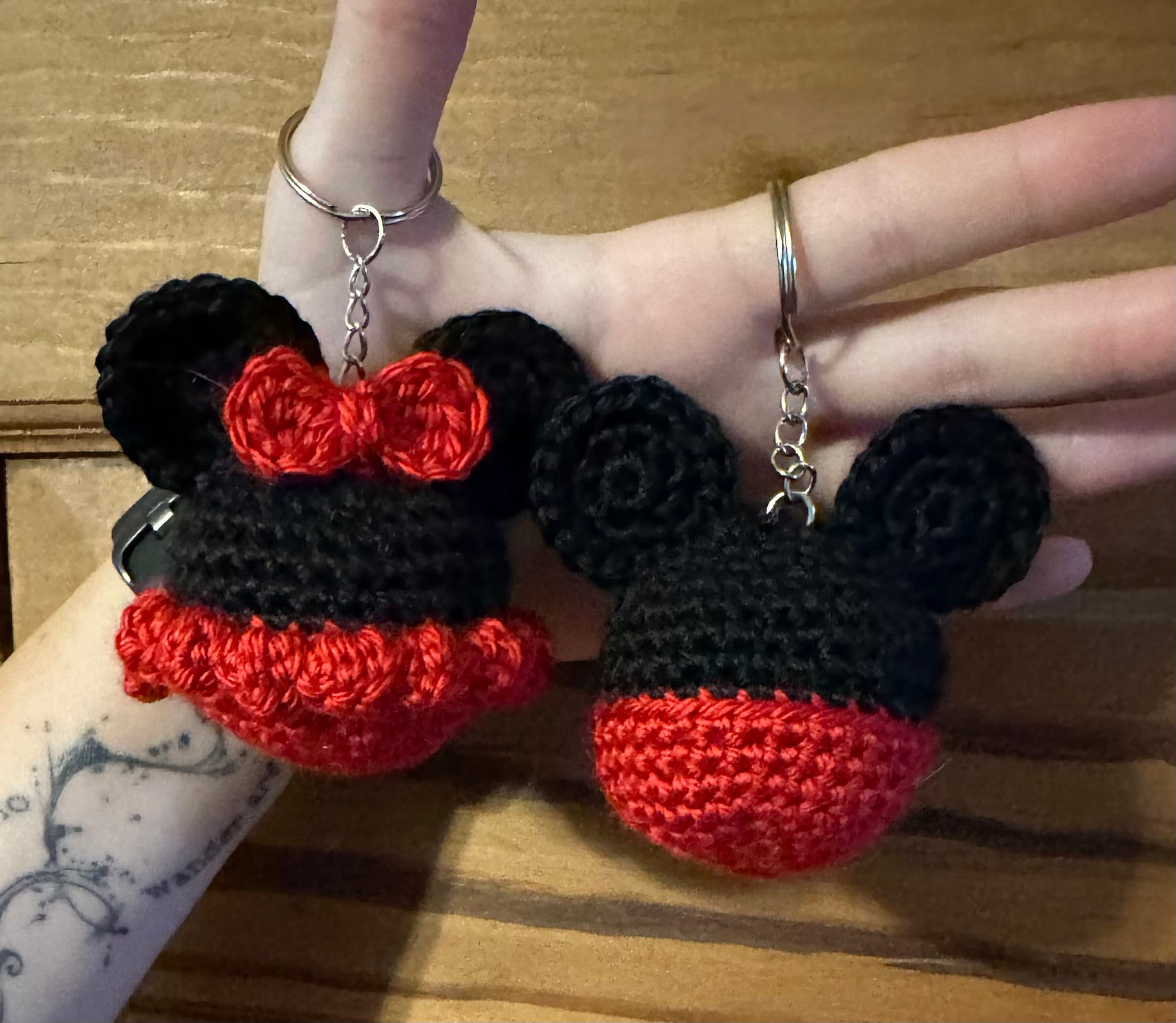 Mickey & Minnie Keychain Pattern Crochet Pattern Low Sew - Etsy