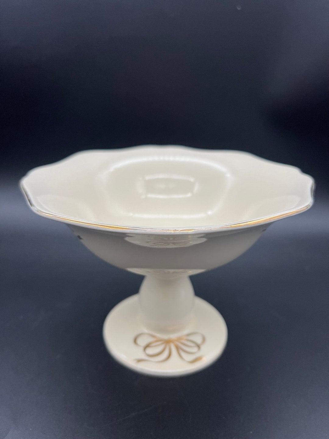 Vintage Teleflora Pedestal Flower Dish Crème With Gold Rim - Etsy