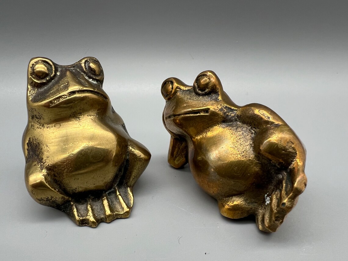 Vintage Brass Super Cute Small Frogs - Etsy