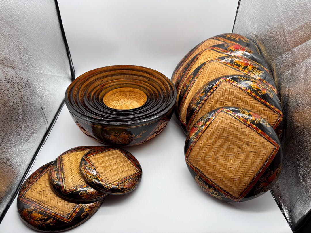 Gorgeous Nesting Lacquer and Wicker Bowls/ Baskets With Lids - Set of 8 ...