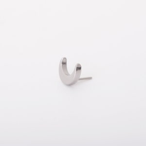 16G/18G/20G Titanium Push in Crescent Moon Labret Stud, Threadless Flat Back Conch, Helix ...