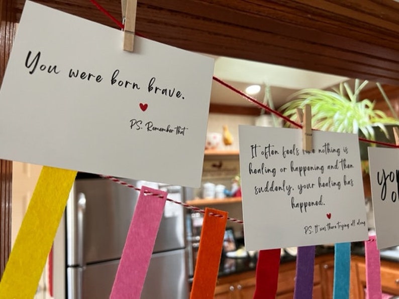 Inspirational Quotes Cards, Hanging Card Display, Positive Quote Wall ...