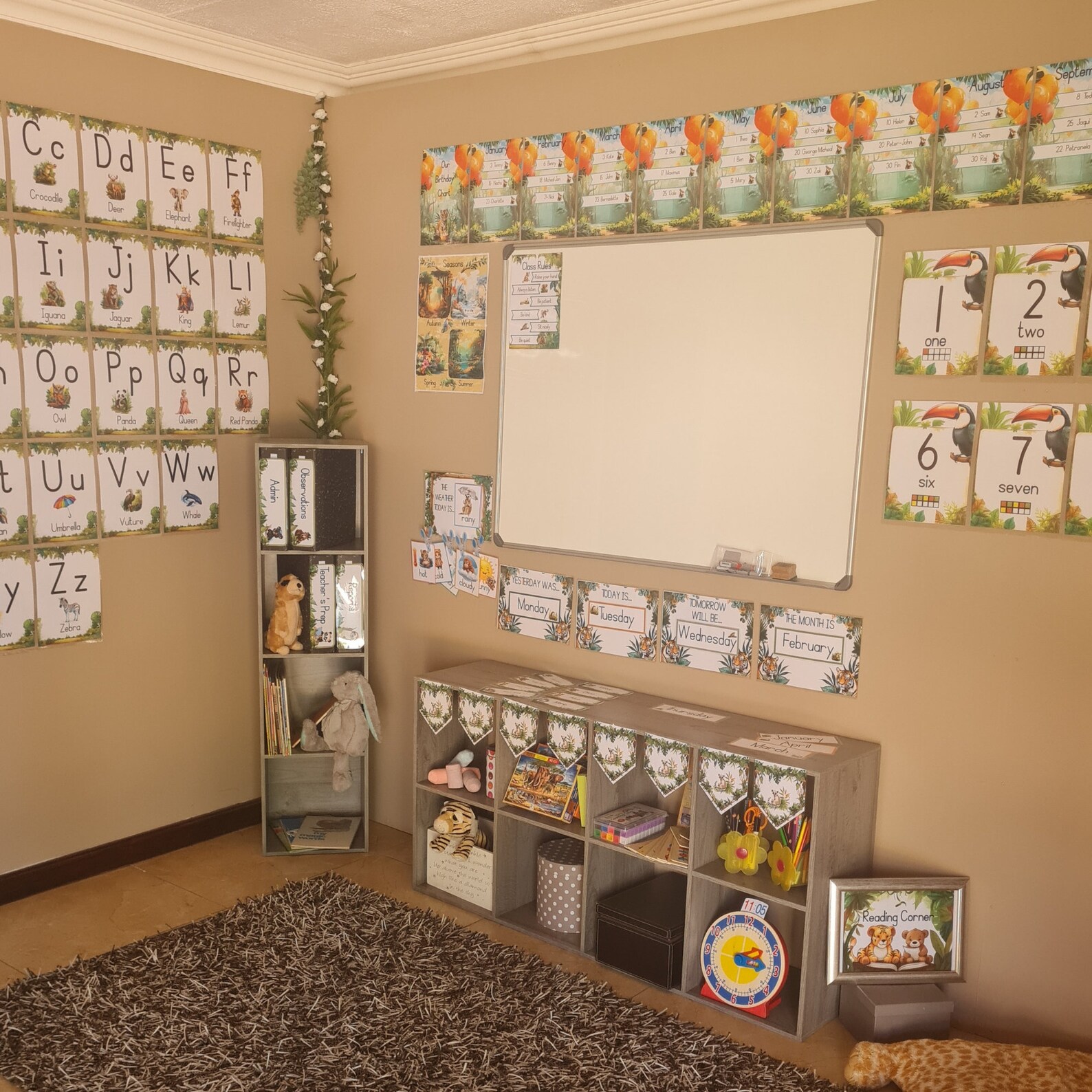 Jungle Theme Classroom Birthday Chart Ideas Printable - Birthday Charts ...