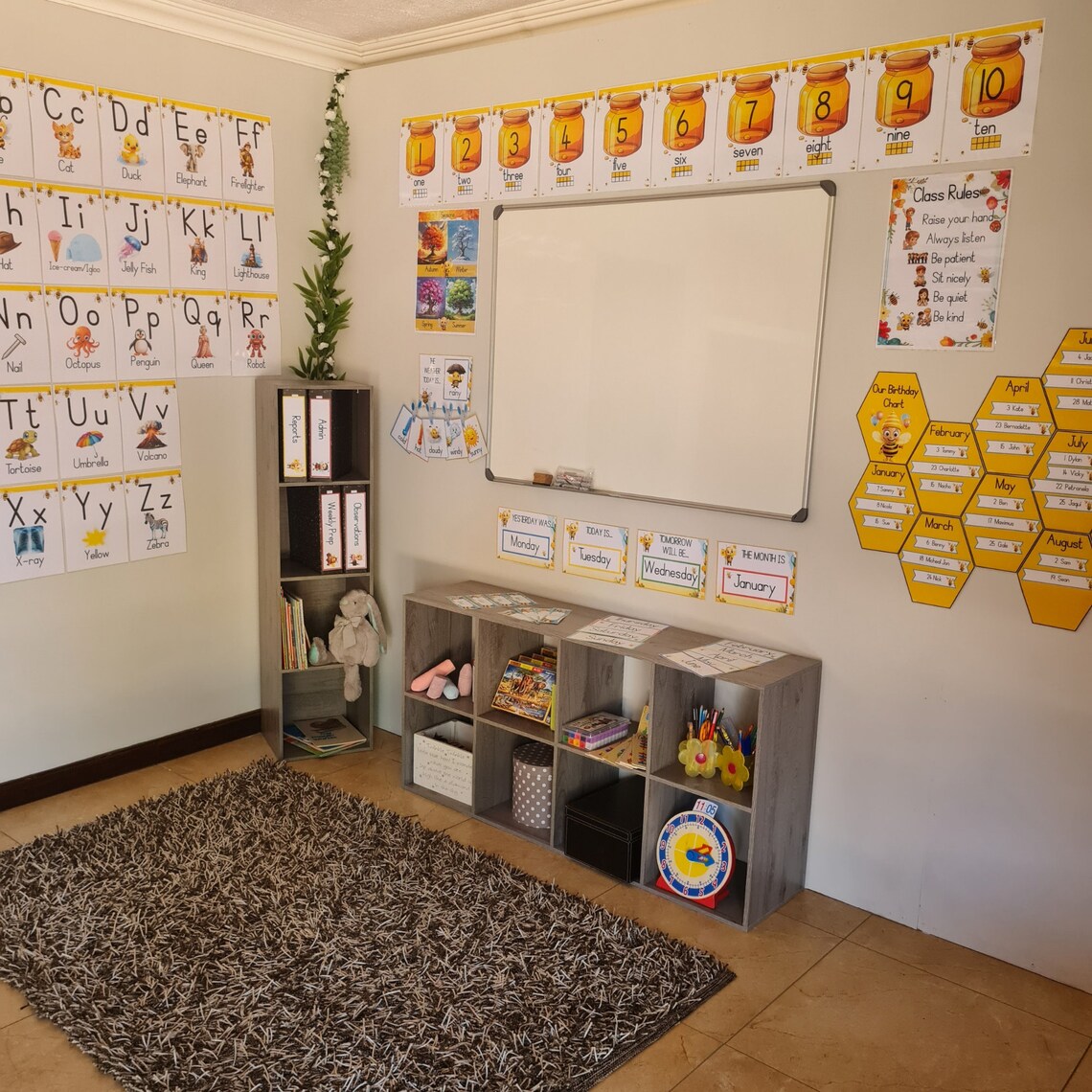 Bee Themed Classroom Birthday Chart Ideas Printable - Birthday Charts ...