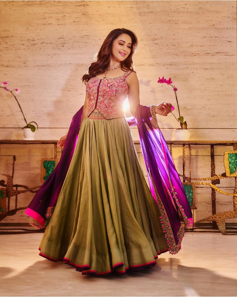 Sabyasachi Inspired Silk Bridal Lehenga ,pure Zardozi Lengha Choli ...