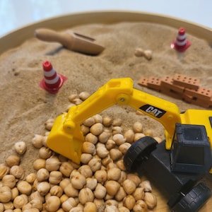 Construction Sensory Kit. Kids Messy Play Activity. Digger Tuff Tray ...