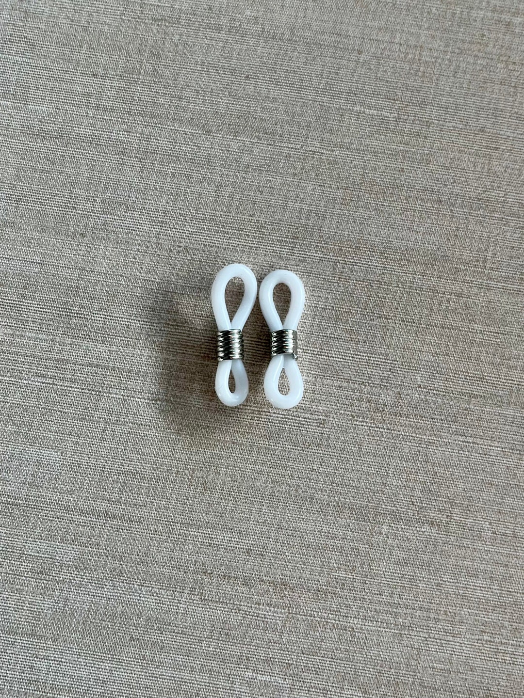 White Durable Rubber Loops for Glasses and Hearing Aids/implants ...