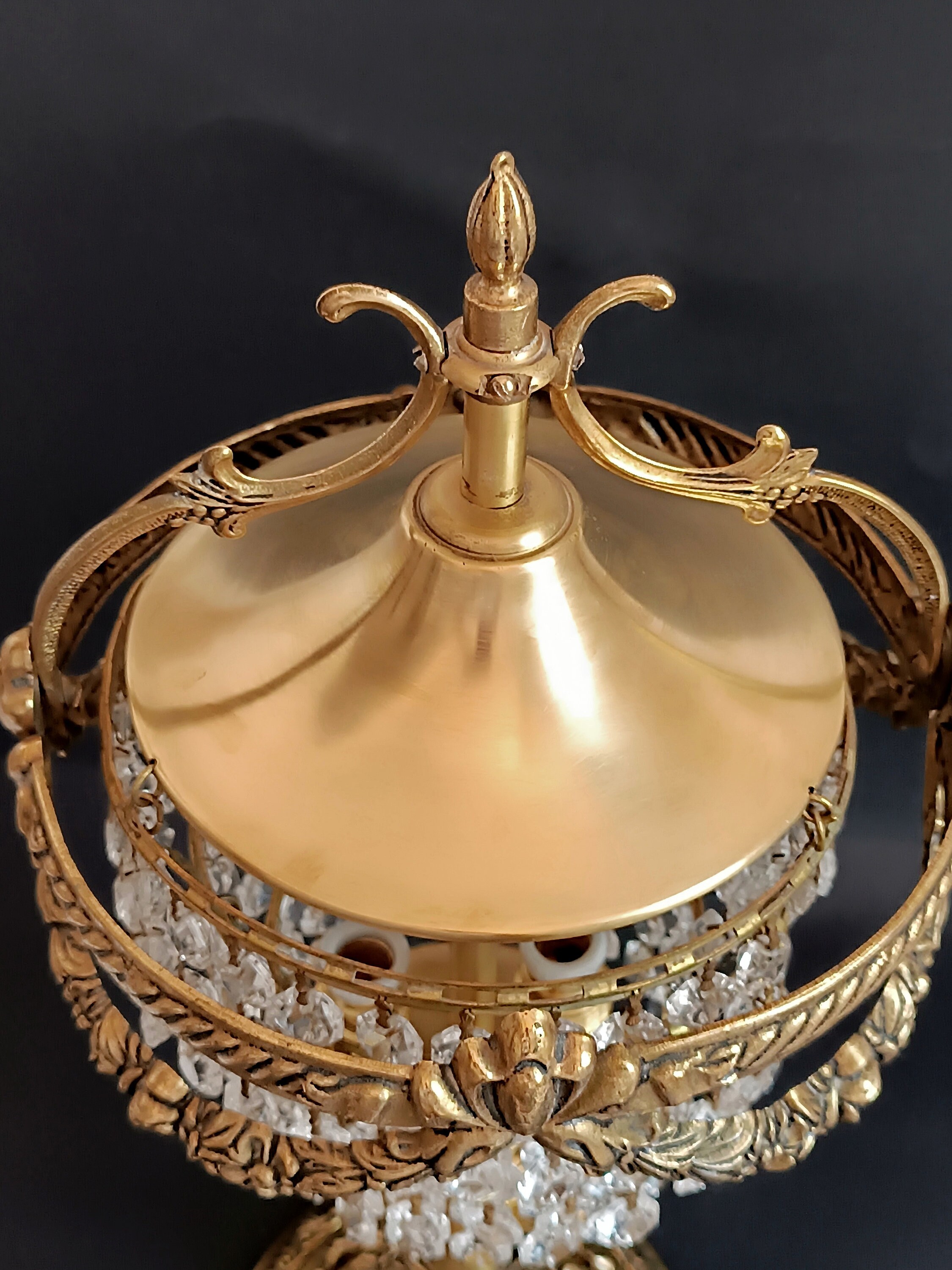 Antique Table Lamp Bronze Brass Collectible Crown Bedside Lamp With ...