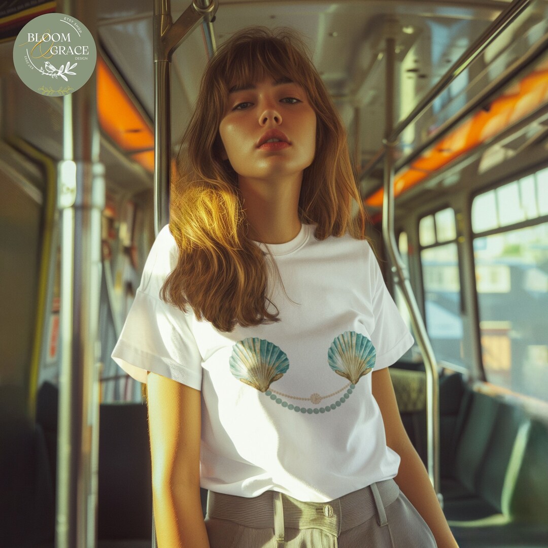 Cool Mermaid Top Tshirt Seashell Pearls Shirt Siren Tee Beach Sea Girly ...