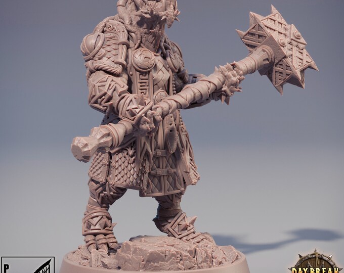 DND Mini / Dragonborn / Warrior / Two Handed Mace / Goshenite - Etsy