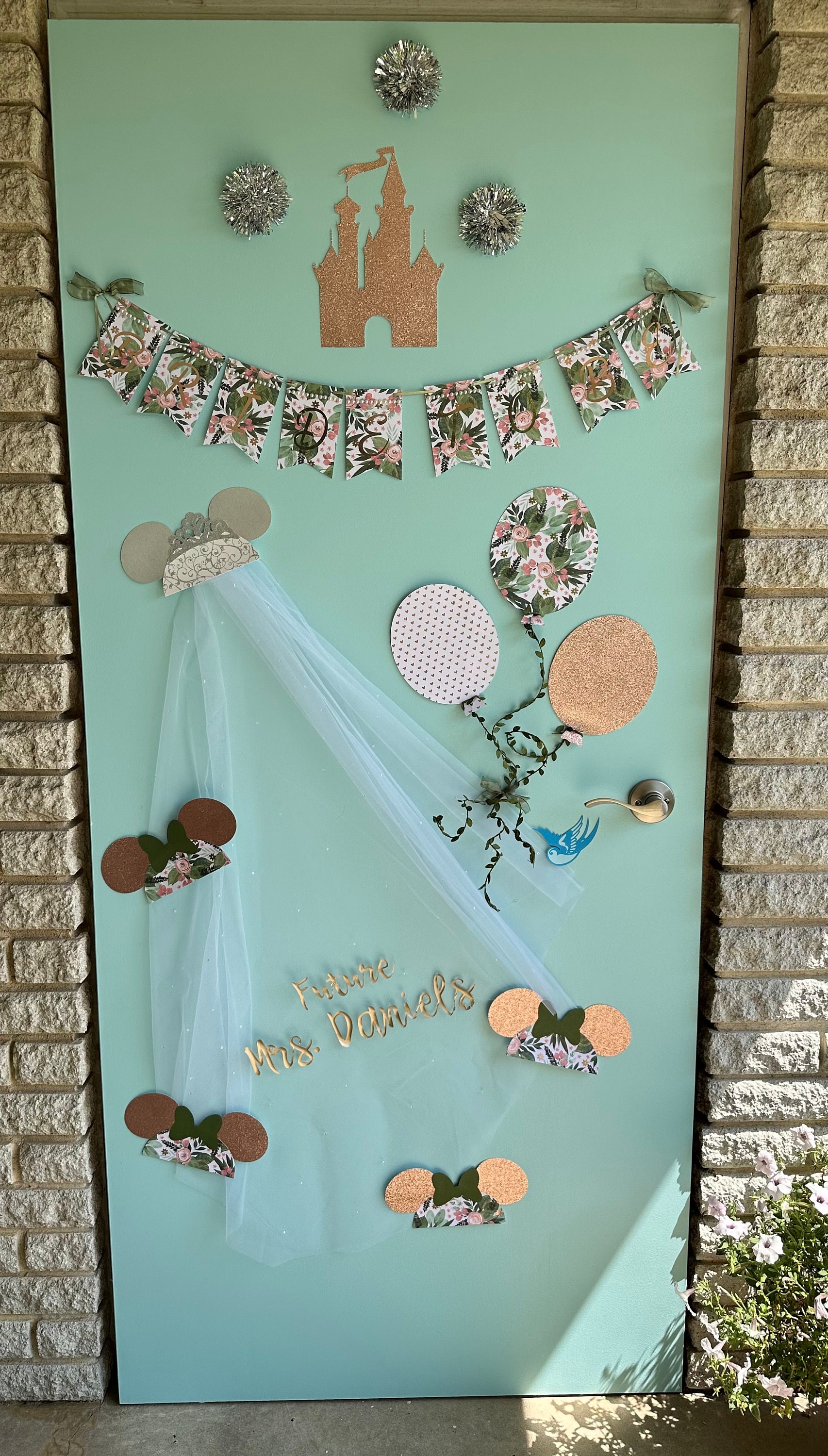 Disney Door | Disney Door Decorations | Disney Window Decorations ...
