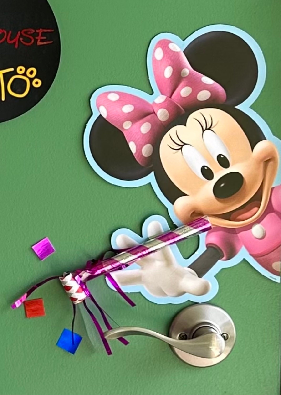 Disney Door | Disney Door Decorations | Disney Window Decorations ...