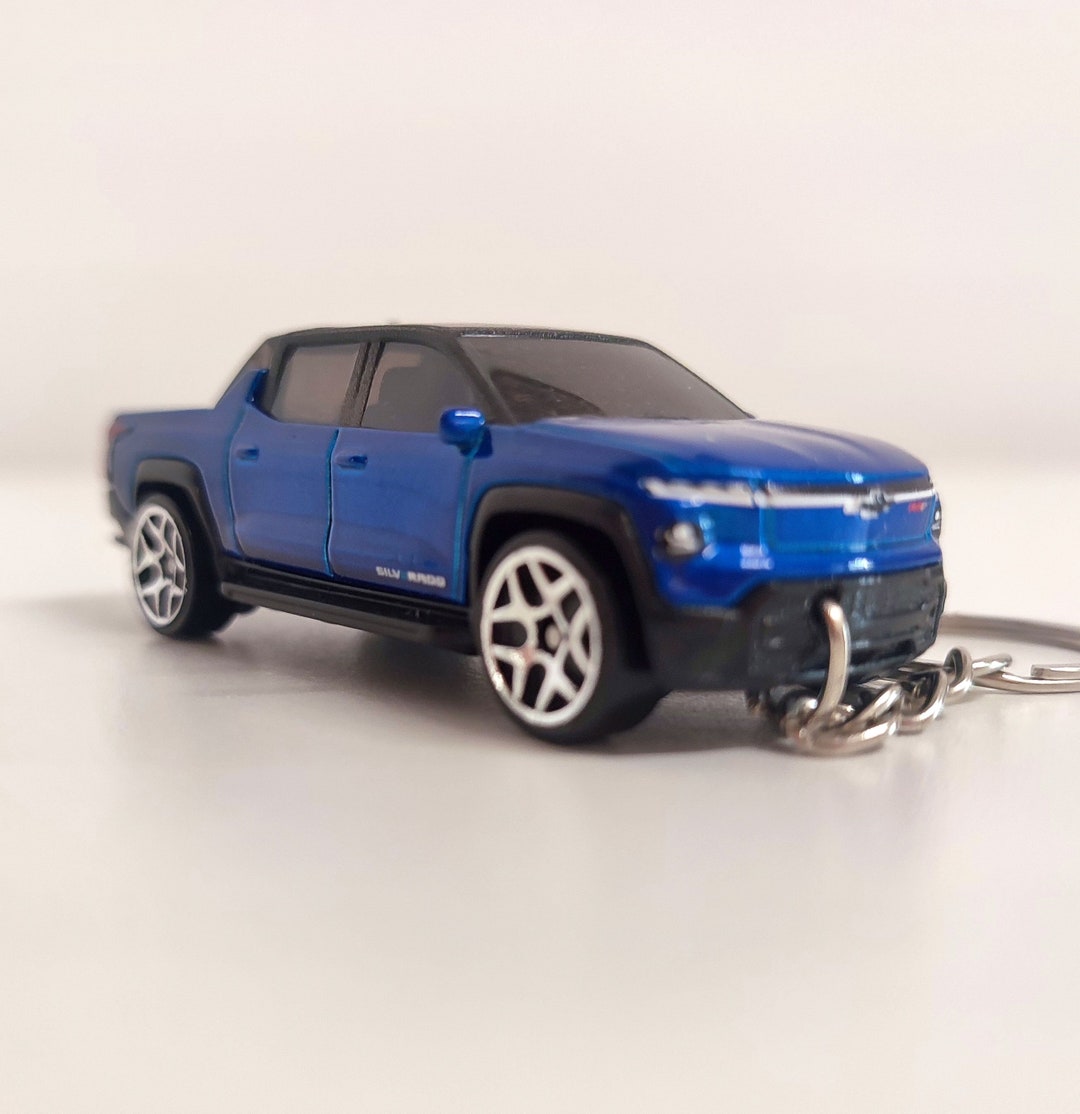 Keychain Silverado EV RST Key Accessories Gift for Car Enthusiasts ...