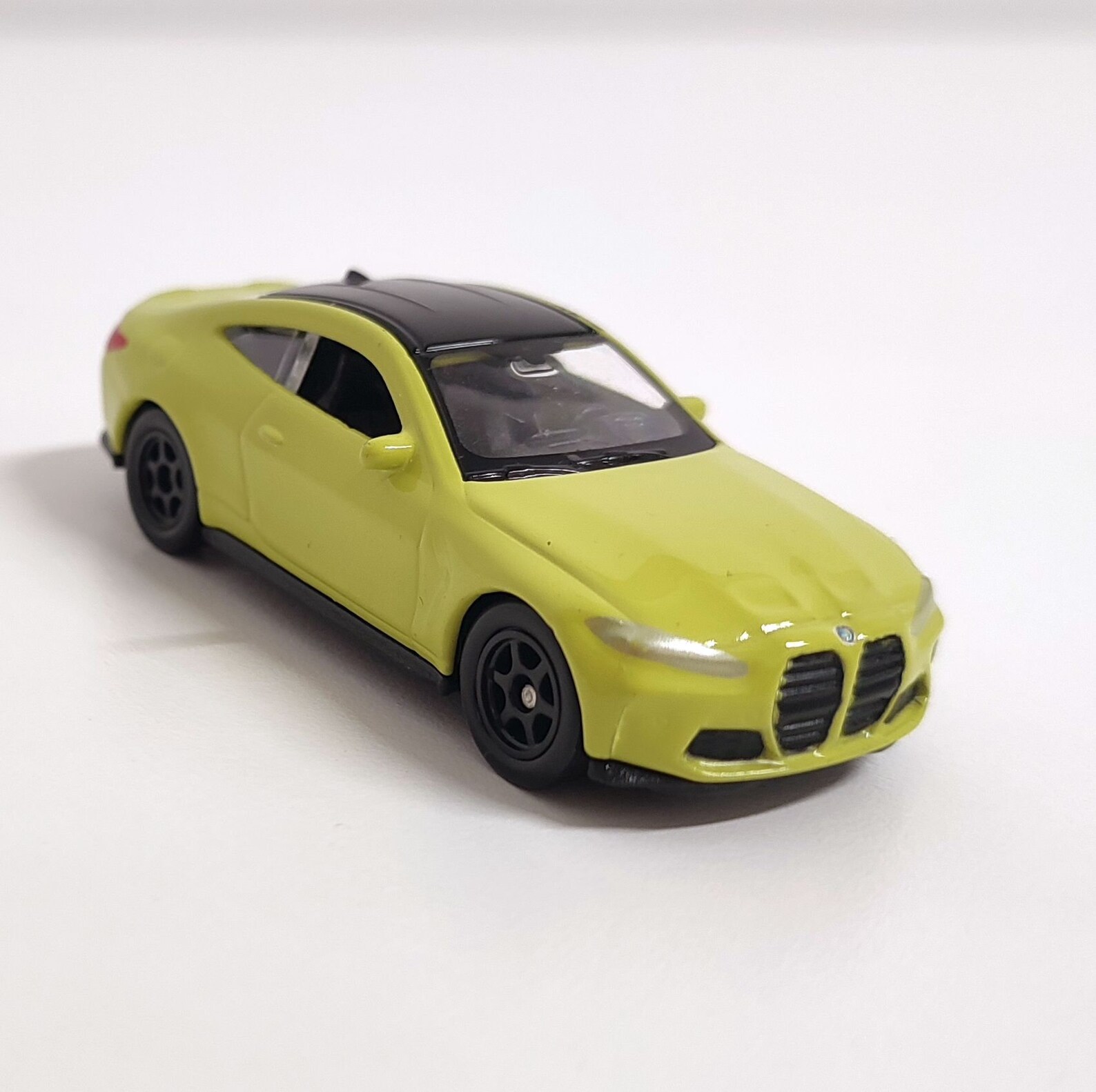 Diecast BMW M4 Car Keychain Mini Car Replica BMW M4 Toy Car Keychain ...