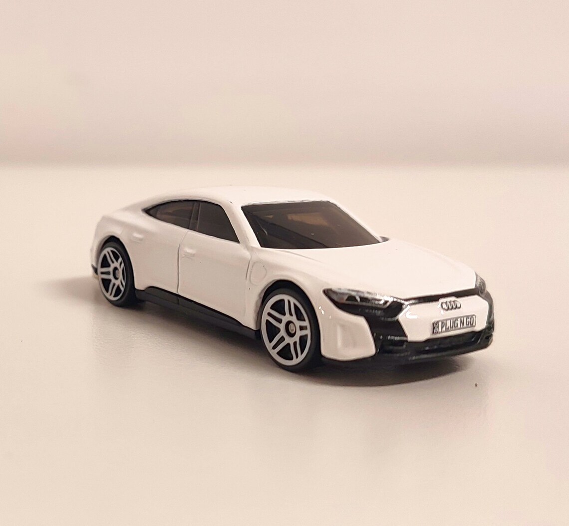 Audi RS E-tron GT Toy Car Key Keychain Mini Car Replica - Etsy