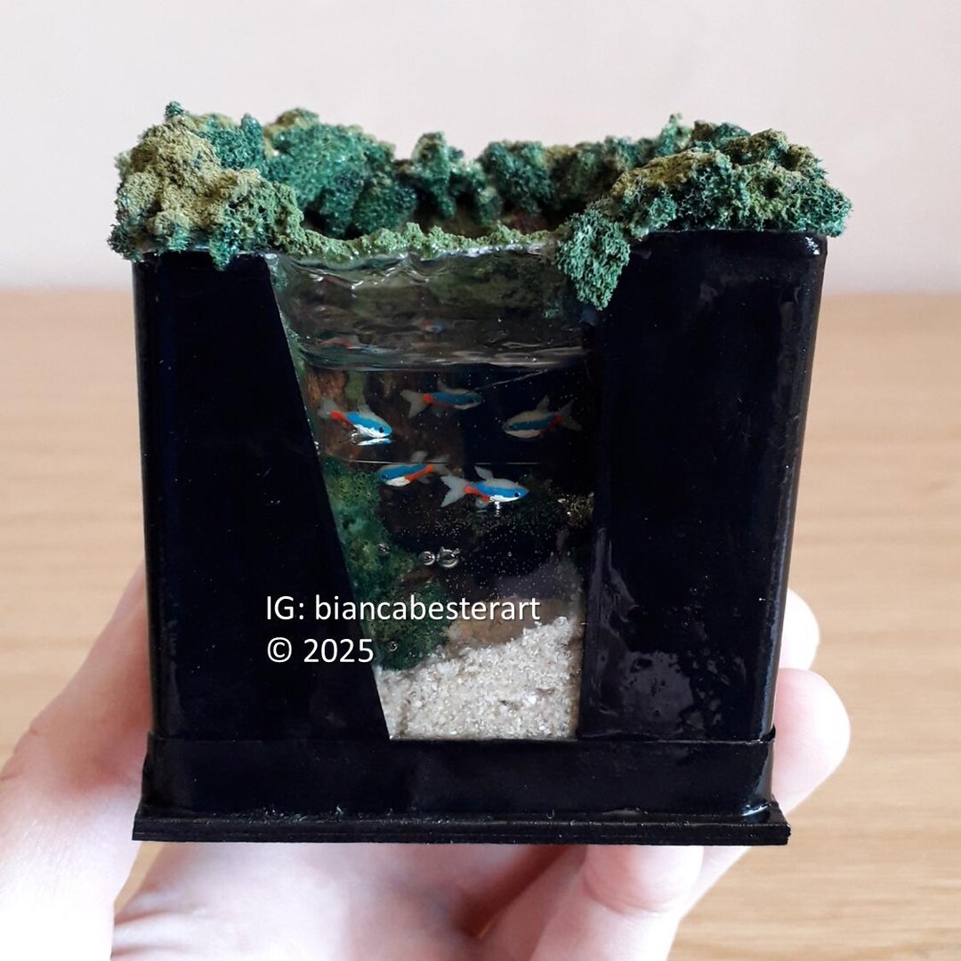 Miniature Neon Tetra Aquarium / Dollhouse Miniature Epoxy Resin ...