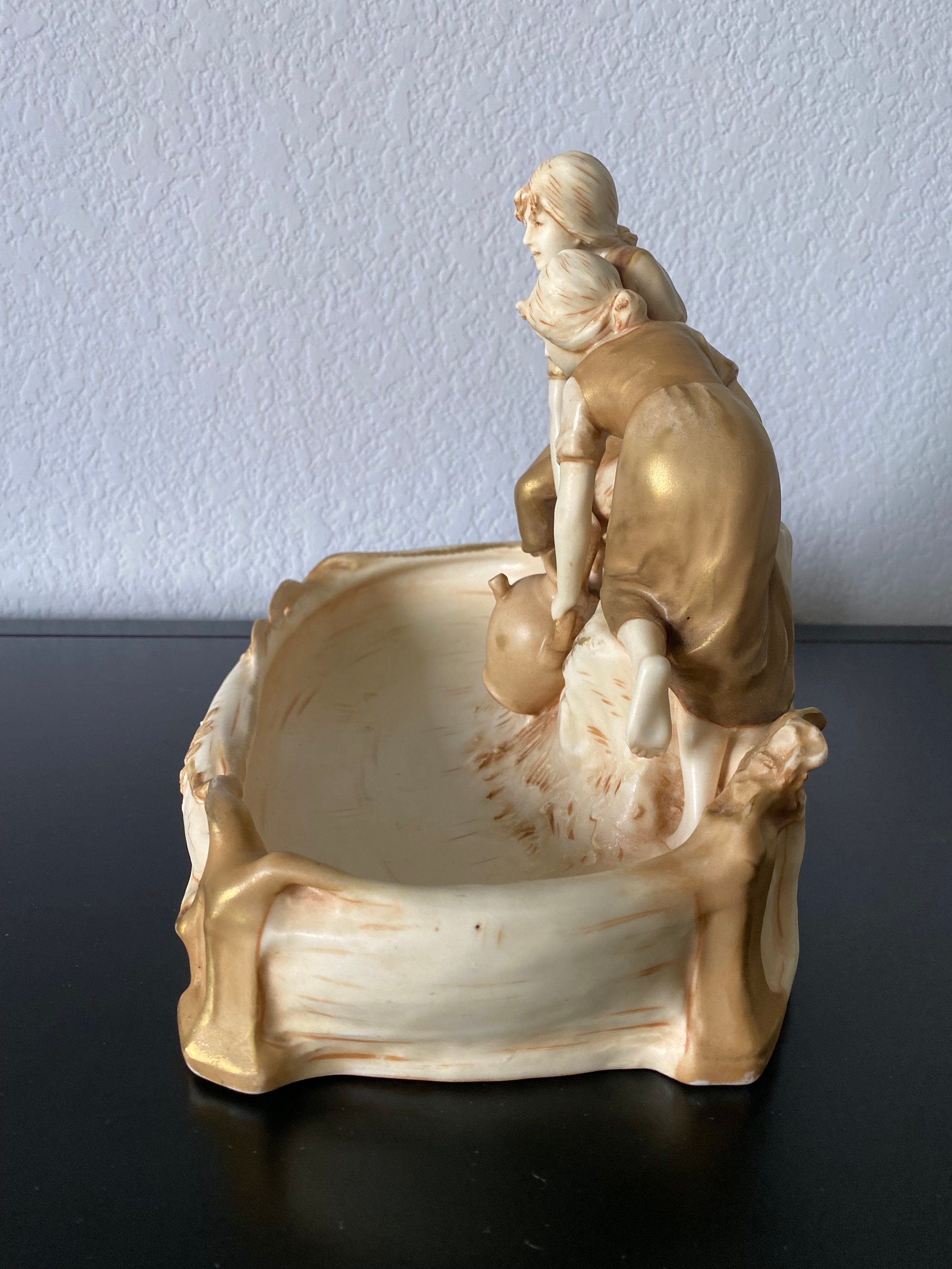 Royal Dux Art Nouveau Figurine of Women at the Well - Etsy
