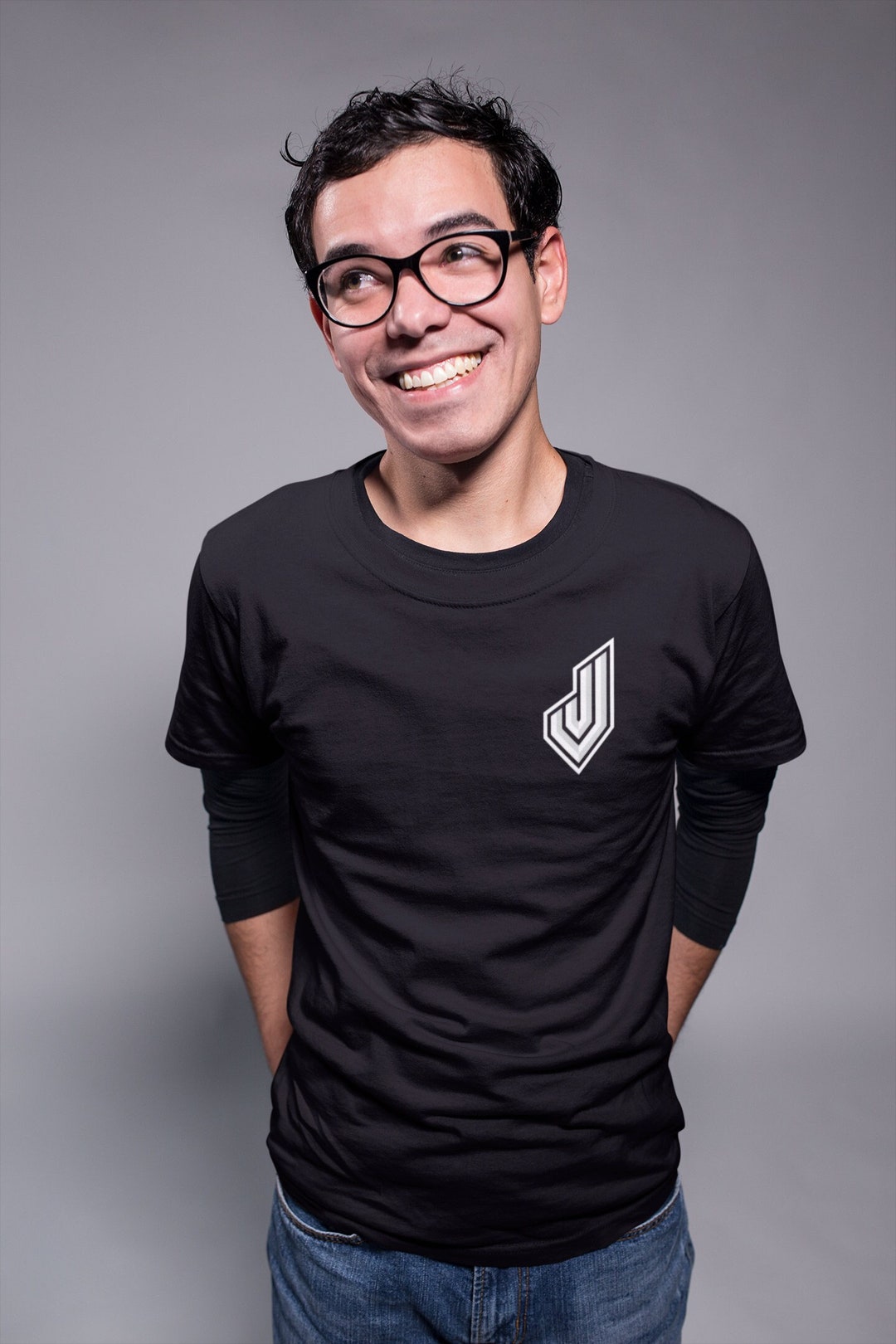 Jynxzi Badge Symbol From Twitch & Youtube T-shirt Available in Black or ...