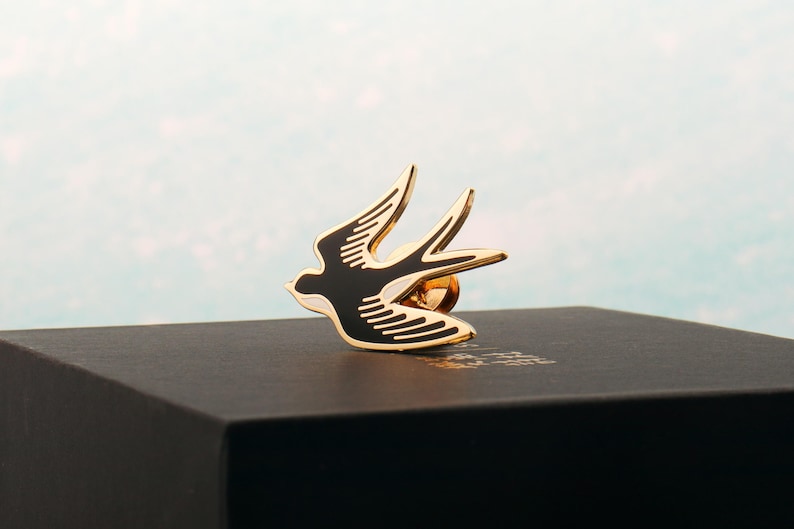 Swallow - Enamel Pin | Brooch | Delicate Accessory | Gift | Unisex - Etsy