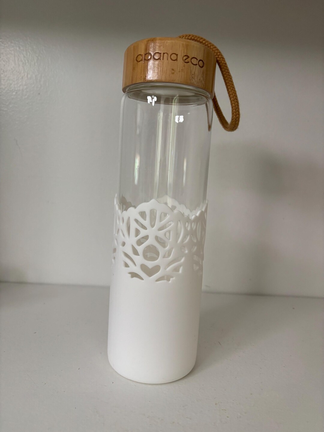 Apana Eco Glass Water Bottle With White Silicone Sleeve and Wood Top ...