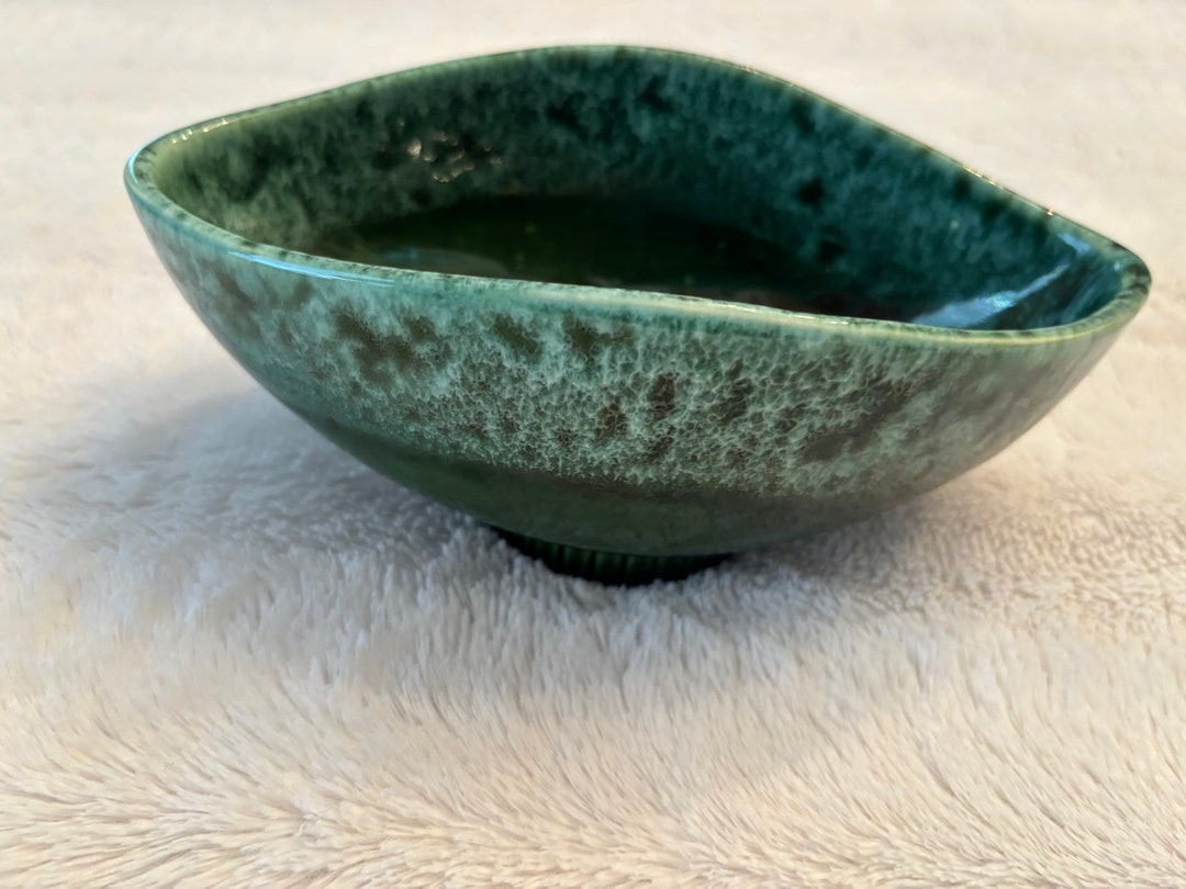 Vintage MCM Green Shawnee Pottery Planter - USA - Etsy