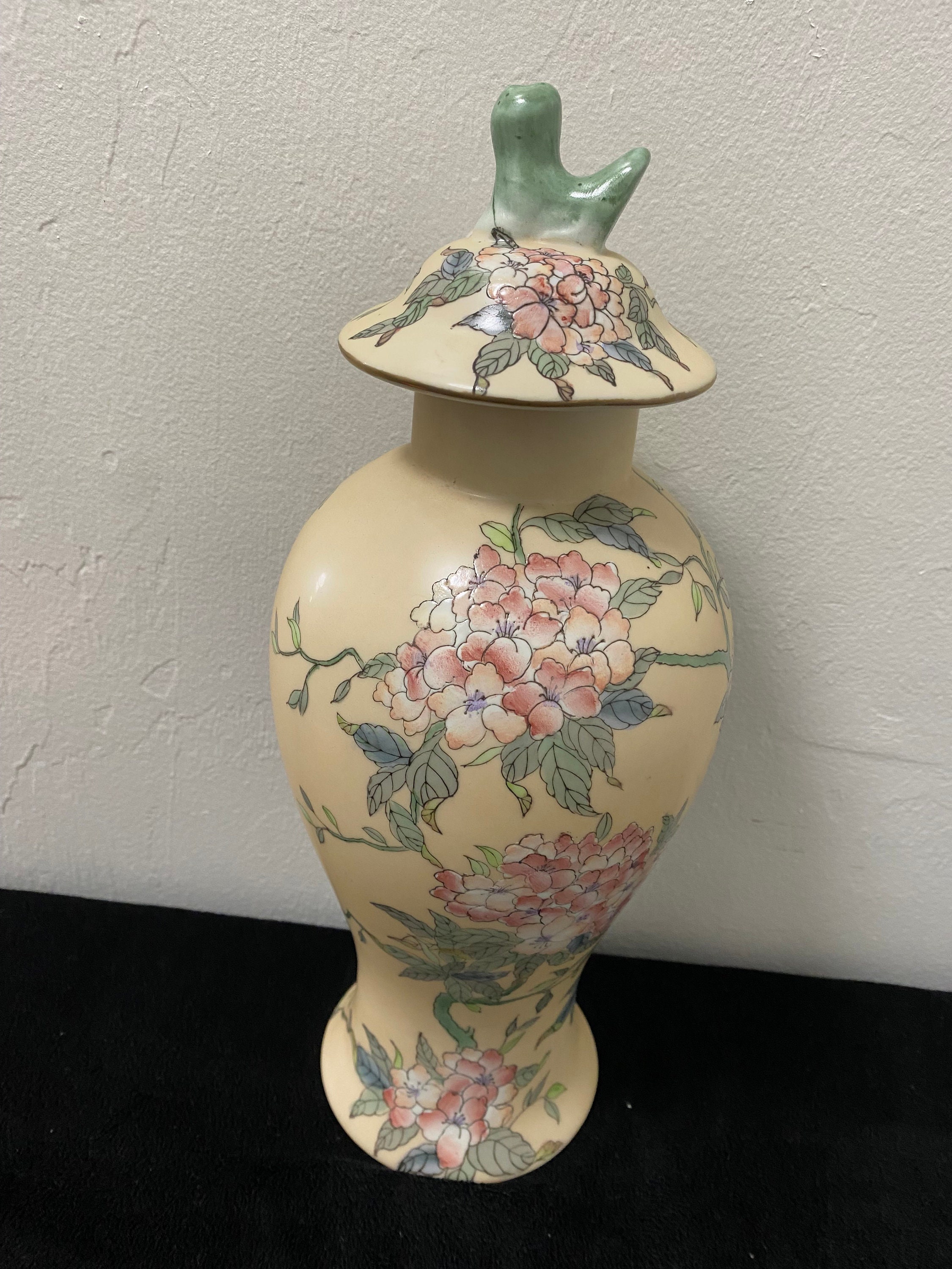 Vintage Toyo Vase Hand Painted Parrot and Flowers - Etsy