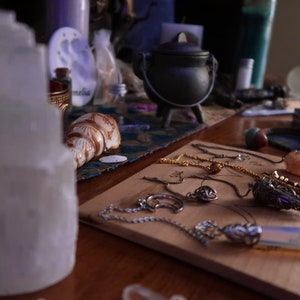 5 In-depth Questions Pendulum Reading - Etsy