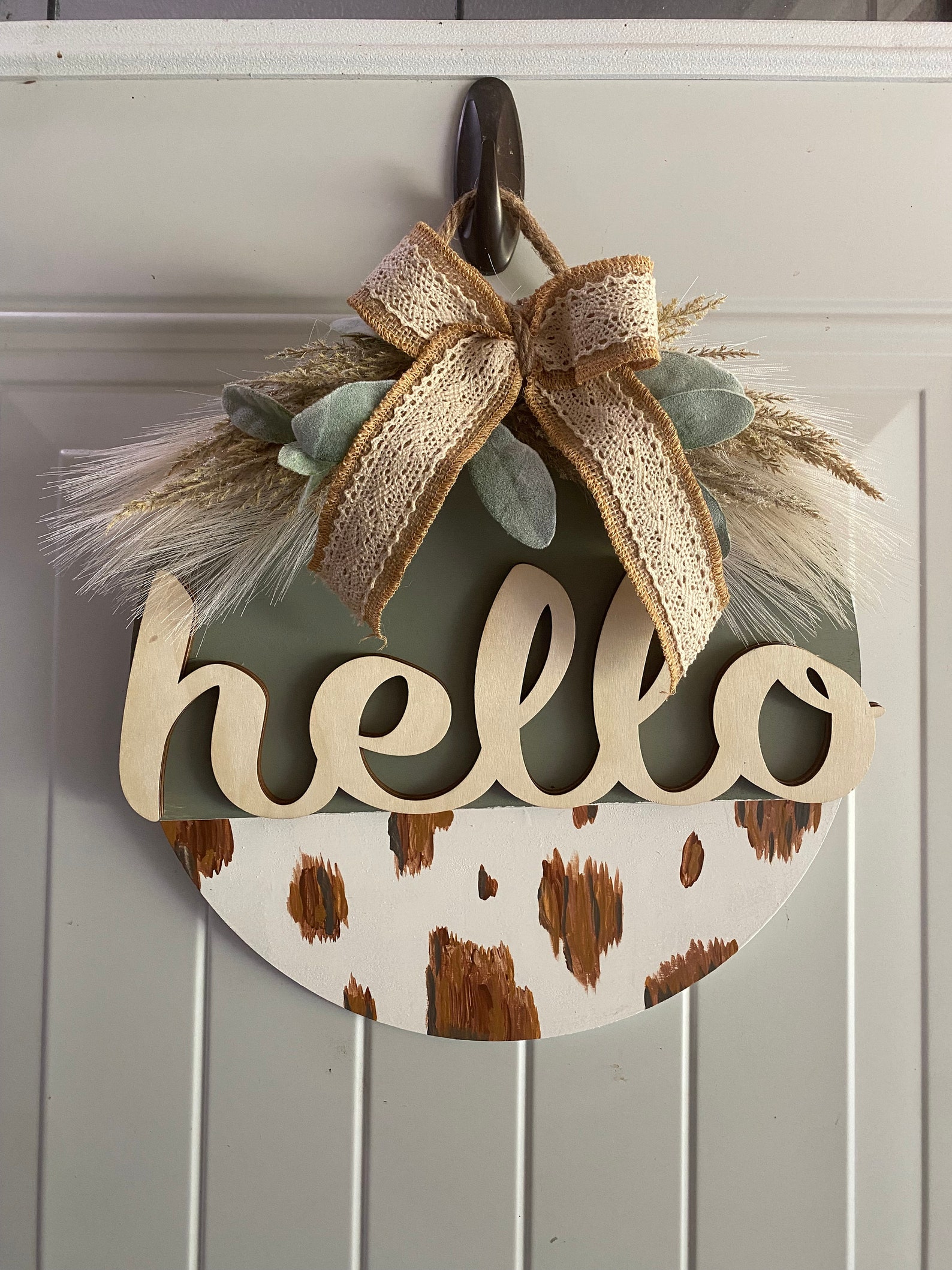 Farmhouse Cow Print Welcome Sign - Etsy