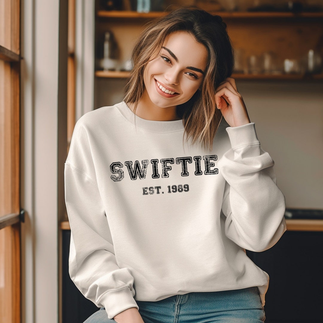 Trendy Swiftie Est.1989 Sweatshirt Stay Fashionable and - Etsy New Zealand