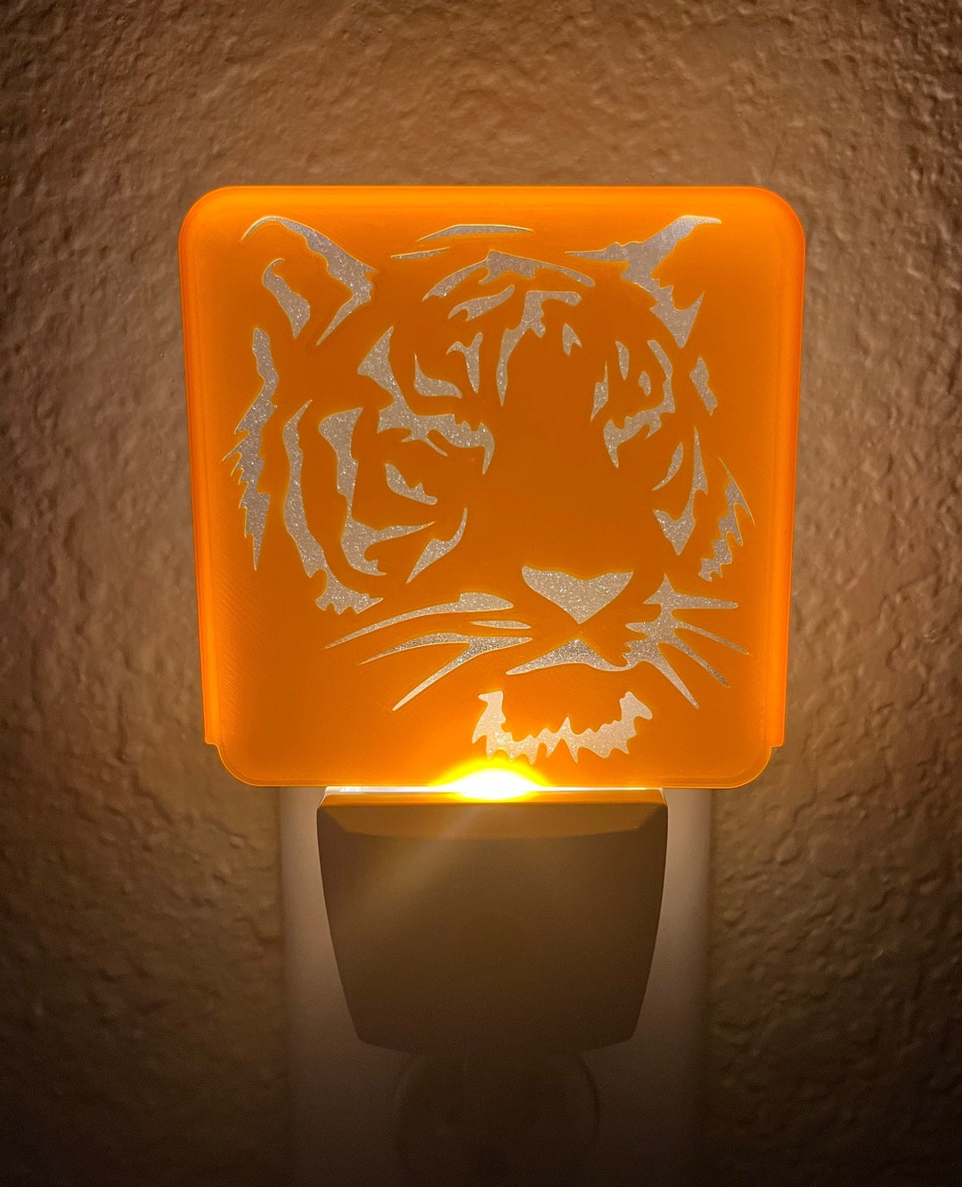 Tiger Plug-in LED Night Light With Light Sensor, Bengal Auto Sensor ...